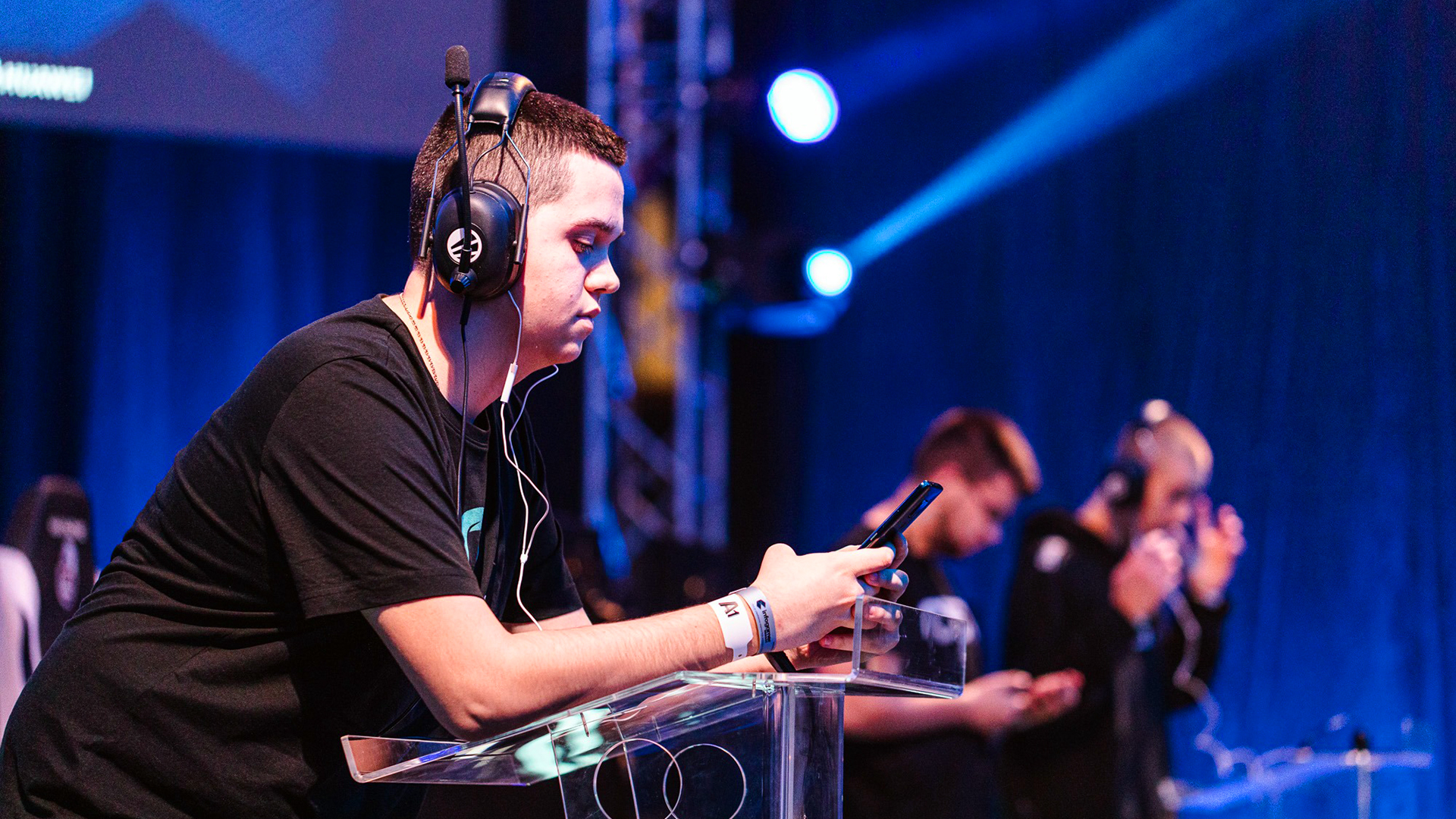 How does gaming on smartphones move the boundaries of esports » A1 ...